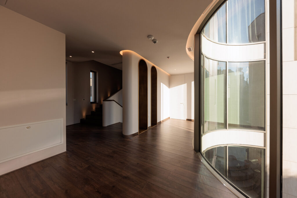 Dhiamandi Studio | Innovative Design & Glass Artistry